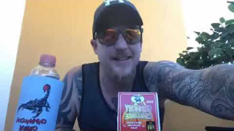 Justin ‘Fire Extinguisher’ Watters vs The CRUNCHY CHALLENGE - League Of ...